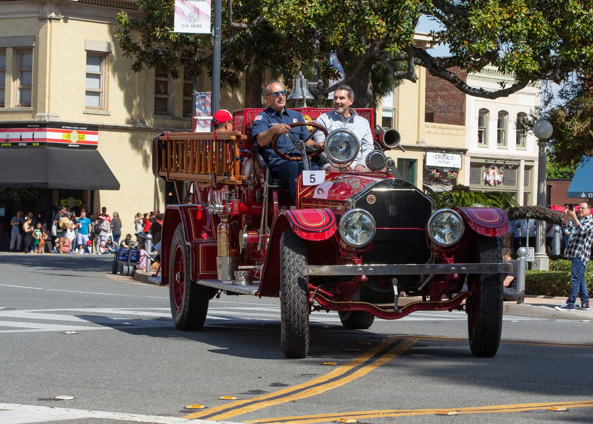 Orange May Parade - Orange Chamber of Commerce